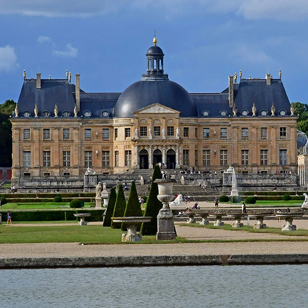 Passeio Privado ao Castelo de Vaux-le-Vicomte | Elite Turismo